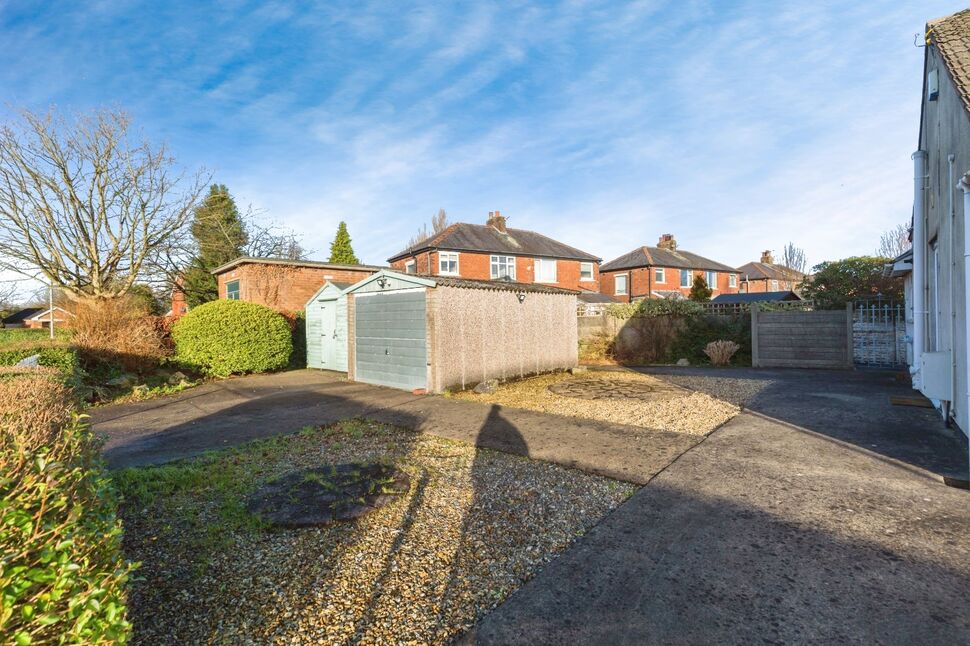 2 Bedroom Semi Detached Bungalow For Sale Coniston Drive Walton Le