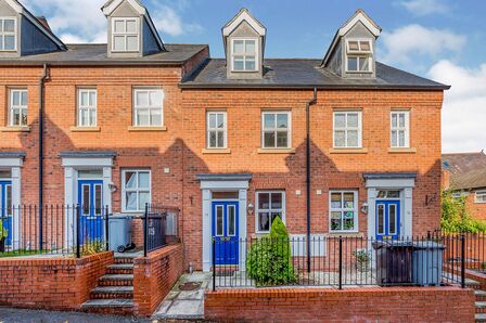 Estate Agents Holmes Chapel, Cheshire | Reeds Rains