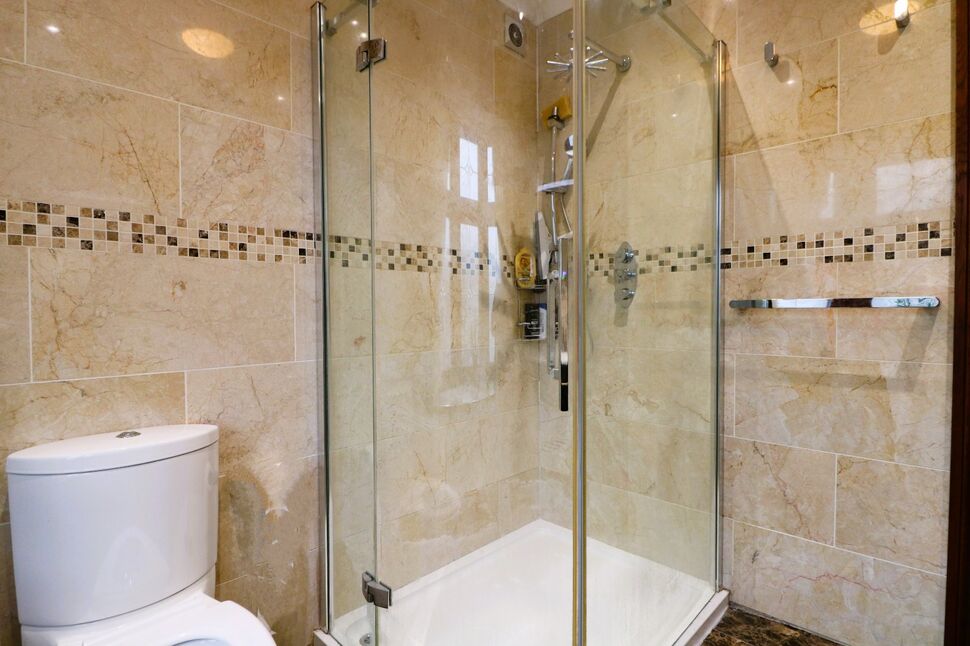4 Bedroom End Terrace House For Sale Dawlish Drive Ilford Ig3 £750 000