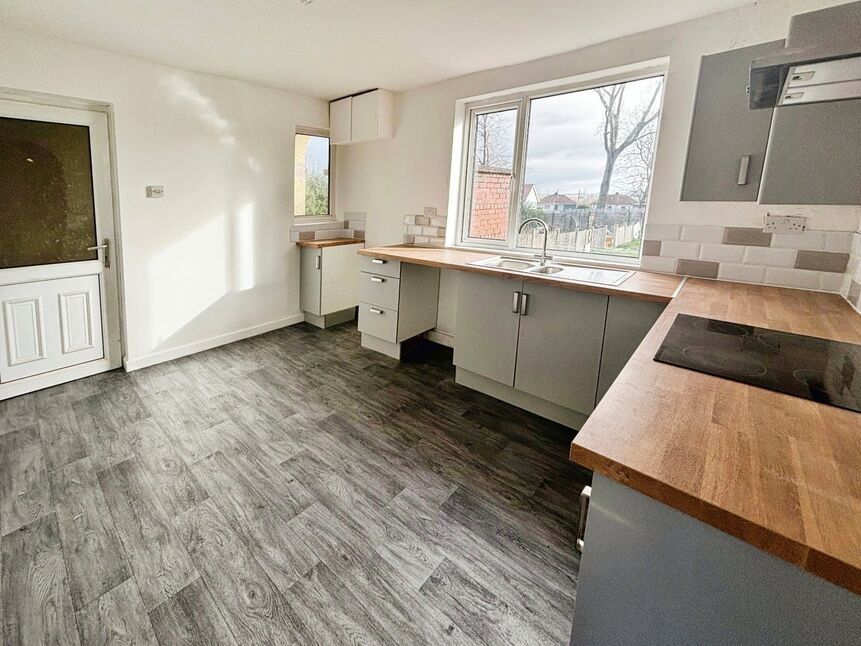 4 bedroom Mid Terrace House for sale, Knollbeck Lane, Brampton, S73 | £ ...