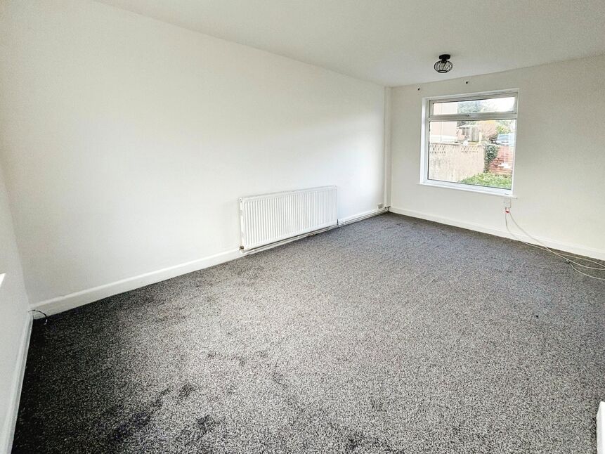 4 bedroom Mid Terrace House for sale, Knollbeck Lane, Brampton, S73 | £ ...